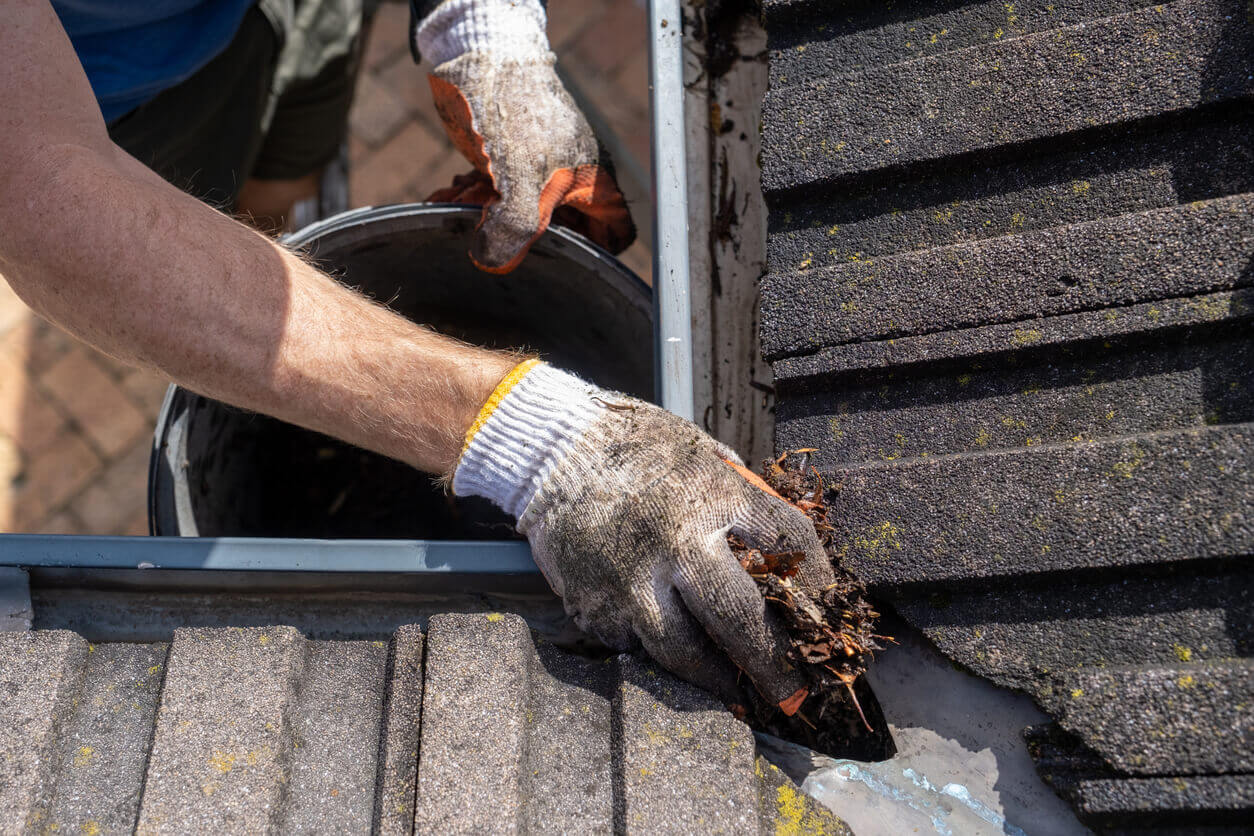 Gutter Installation & Repair in the Seattle Area | Seamless & Custom Gutters | Elite Roofing